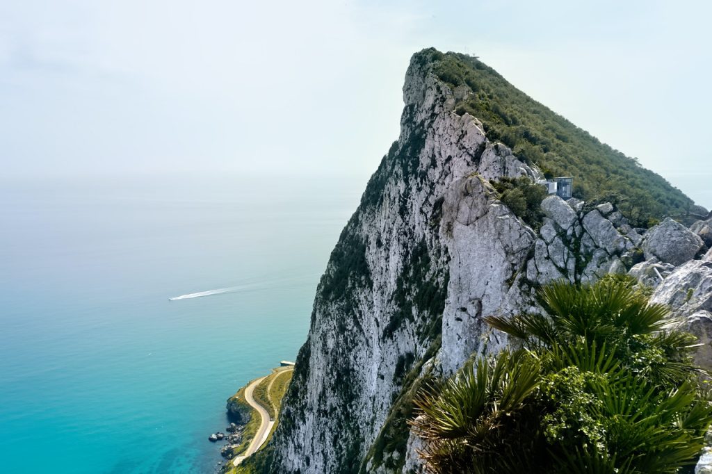 6 Advantages of Setting up a Gibraltar Holding Company